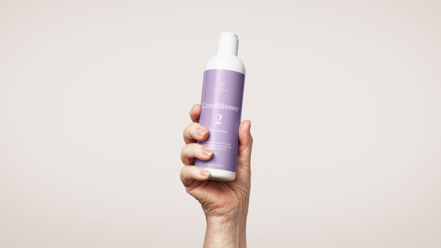 Reparerende balsam der faktisk virker – uden at tynge håret - Purely ...